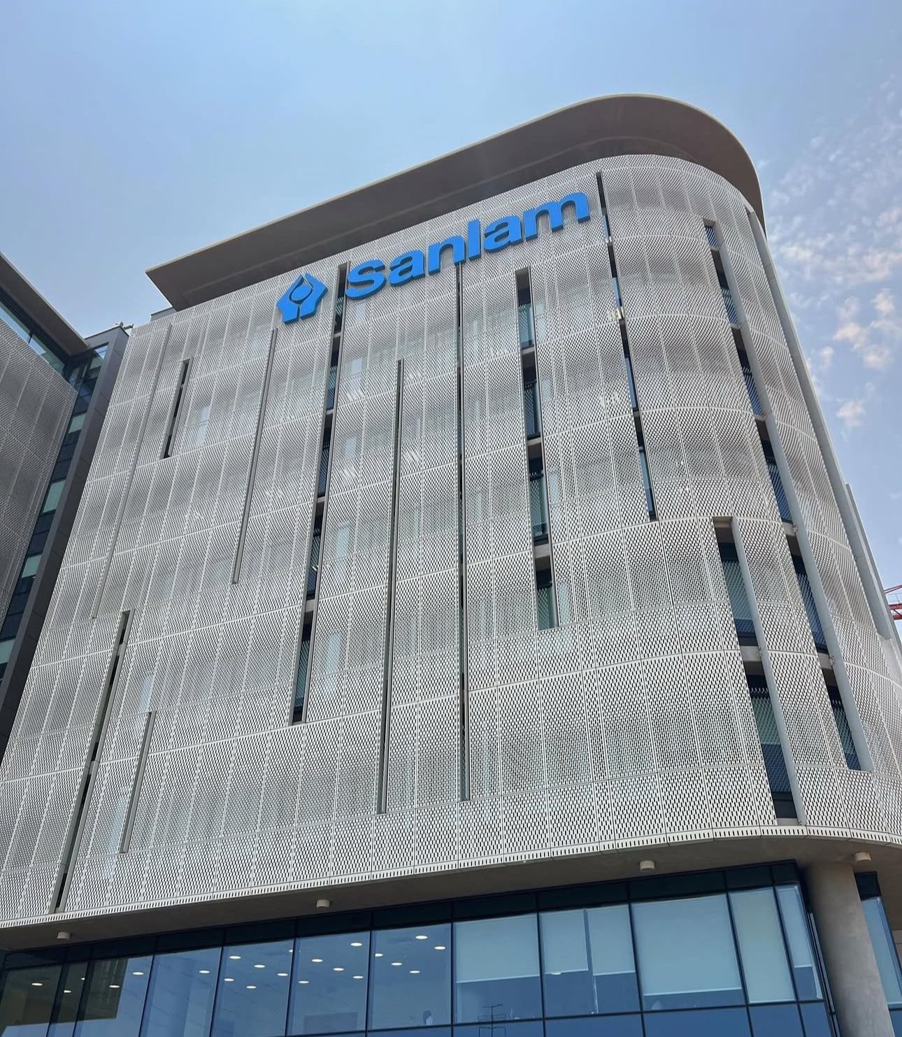 Sanlam Angola passou a ser SanlamAllianz Angola - Líder Magazine